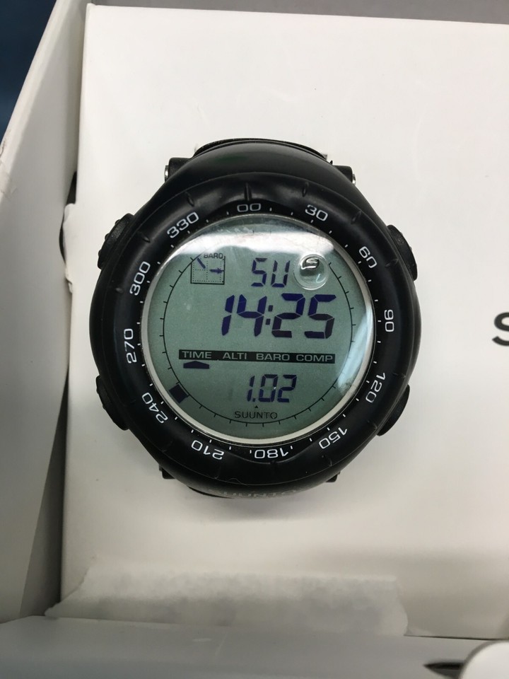 SUUNTO Vector Black 51mm Digital Watch Compass Altimeter Barometer New ...