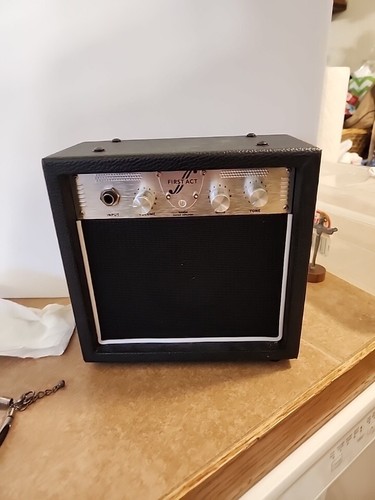 First Act Practice Size Guitar Amplifier. MA104 | eBay