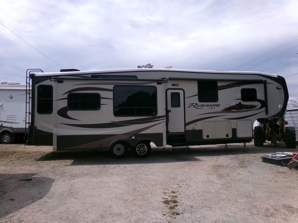 No Reserve Used 5th wheel big camper trailer 3 slide RV nice repo tiny ...