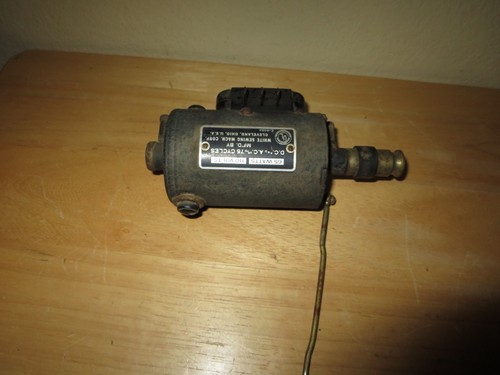 White Rotary Sewing Machine 65W 110 Volts D.C. & A.C. up to 75 Cycles ...