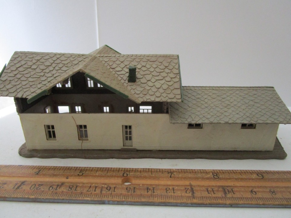 Vintage Built N Scale Train Station Building W/ Figures For Train ...