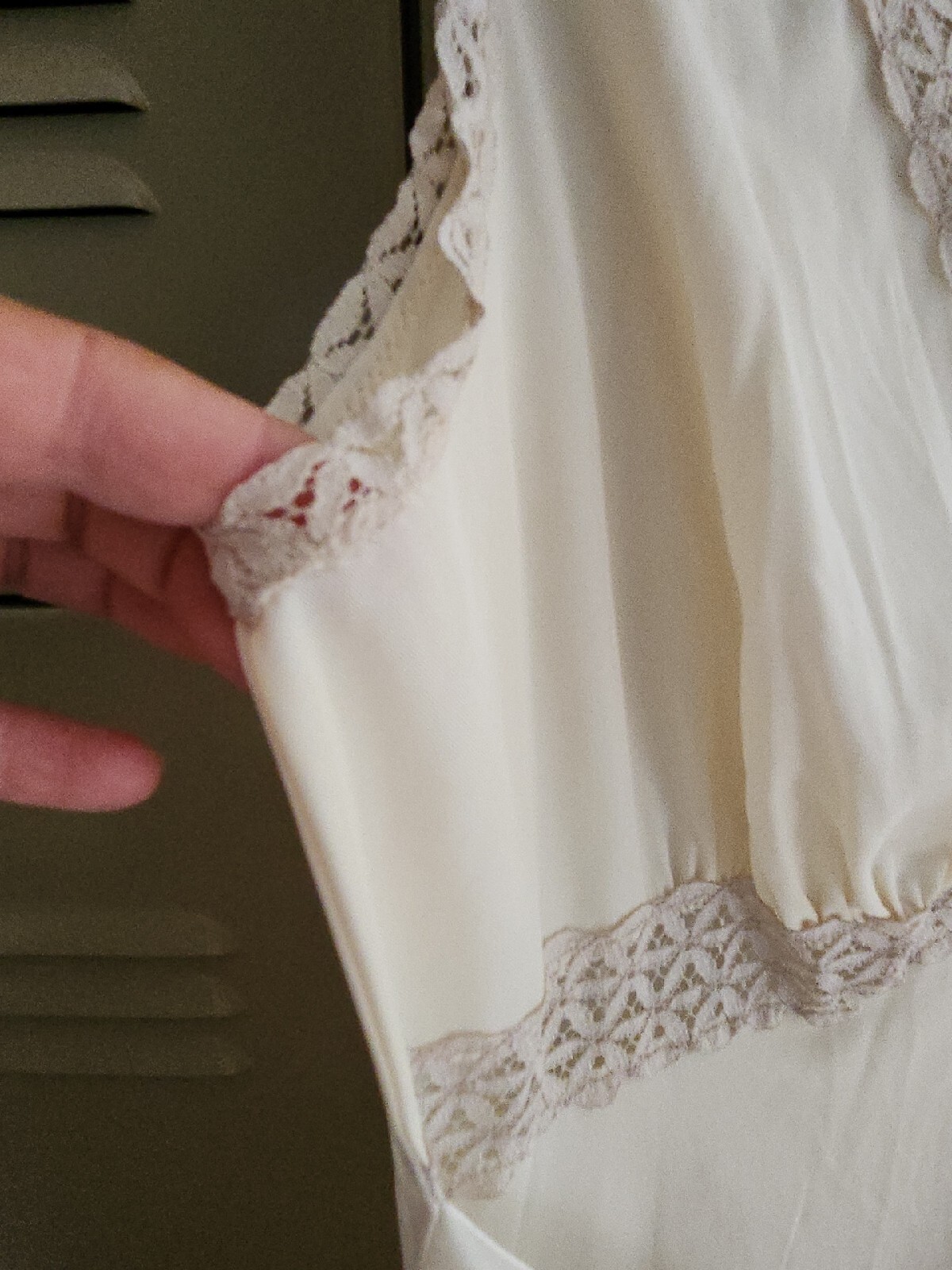 Vintage Vanity Fair Long Negligée Lingerie Ivory Sati… - Gem