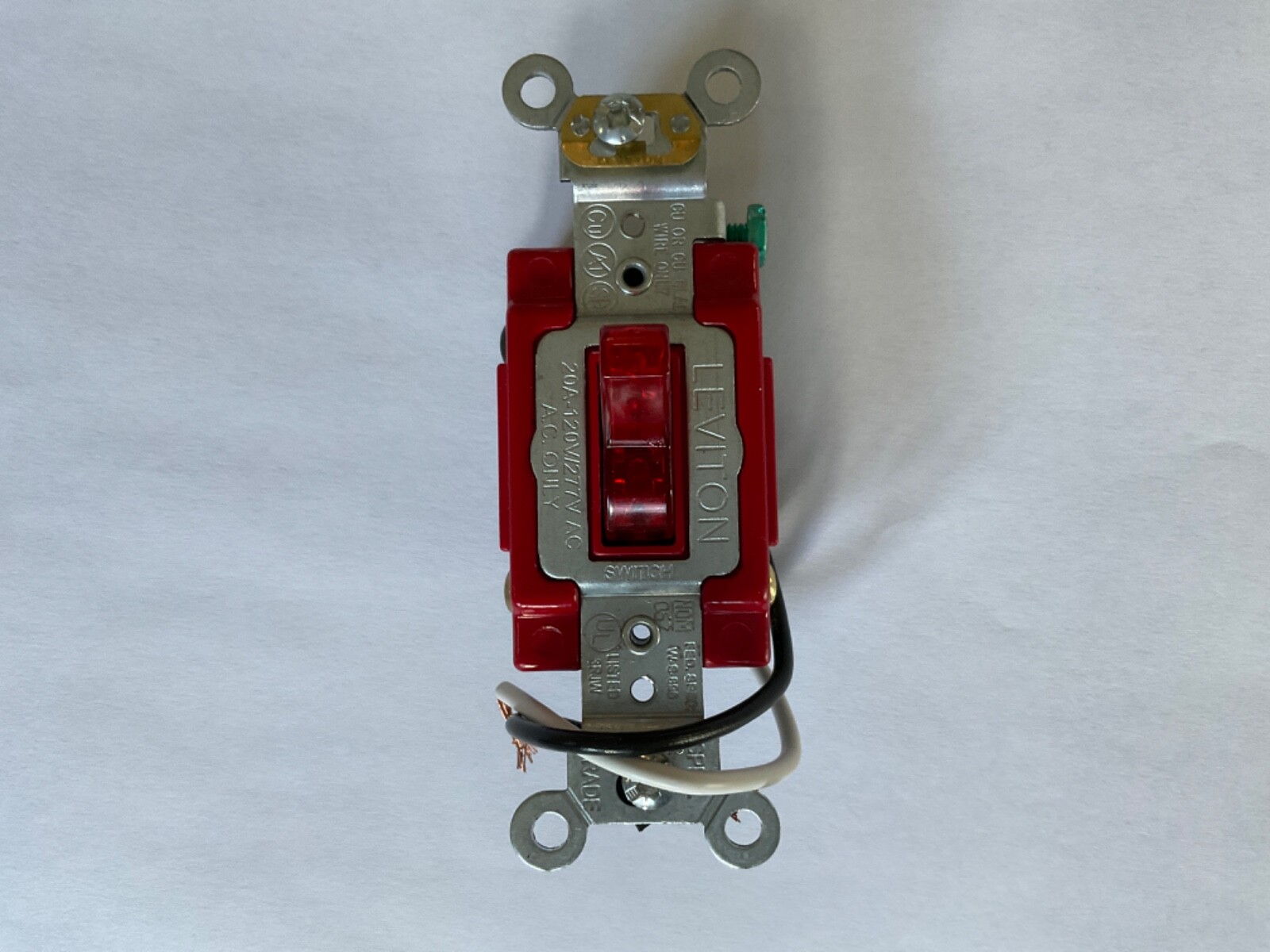 Leviton 3 -way toggle w/pilot red light switch 20 amps | eBay