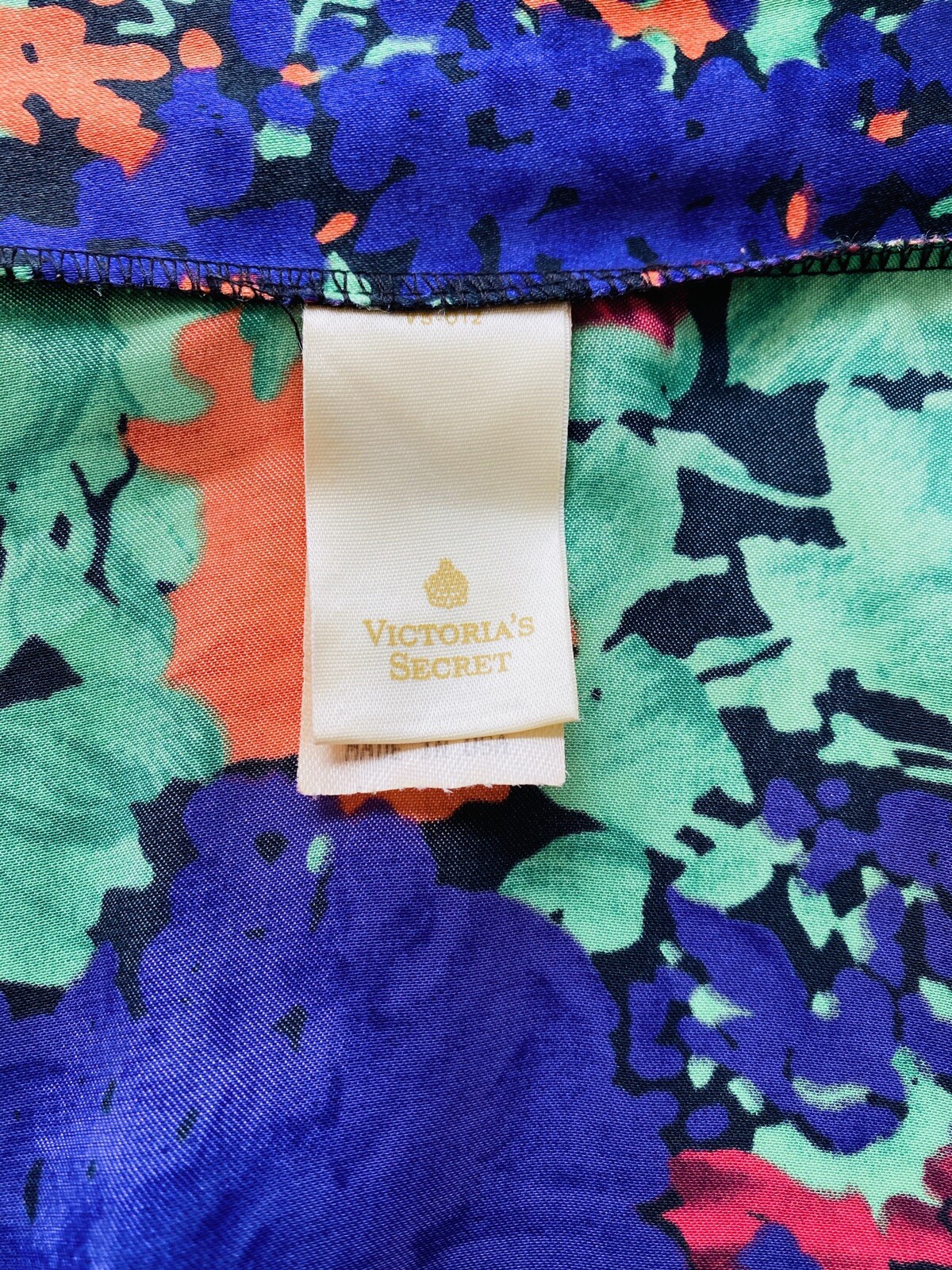 Vintage Victorias Secret Crown Label Short Satin Flor… - Gem