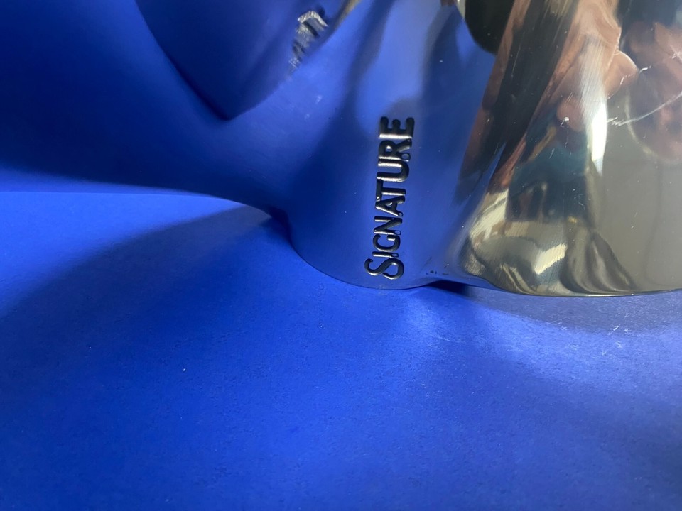 Signature Eagle Three Blade 13 3/4 X 21P RH Propeller Yamaha or ...