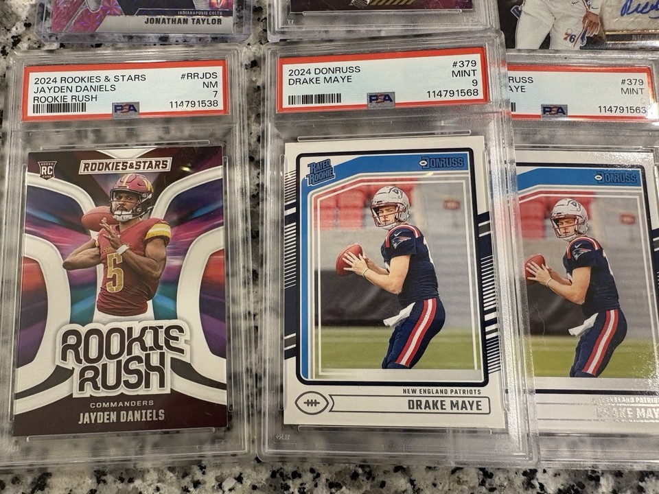 Sports Card Lot / Collection - 2,600+ Cards Auto Rookie Jersey Patch ...