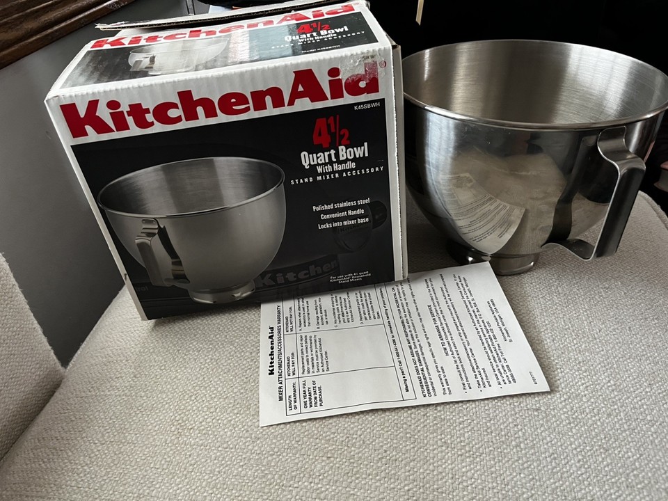 KitchenAid K45 Stainless Steel 4.5 Quart Twist Lock Mixing Bowl With ...