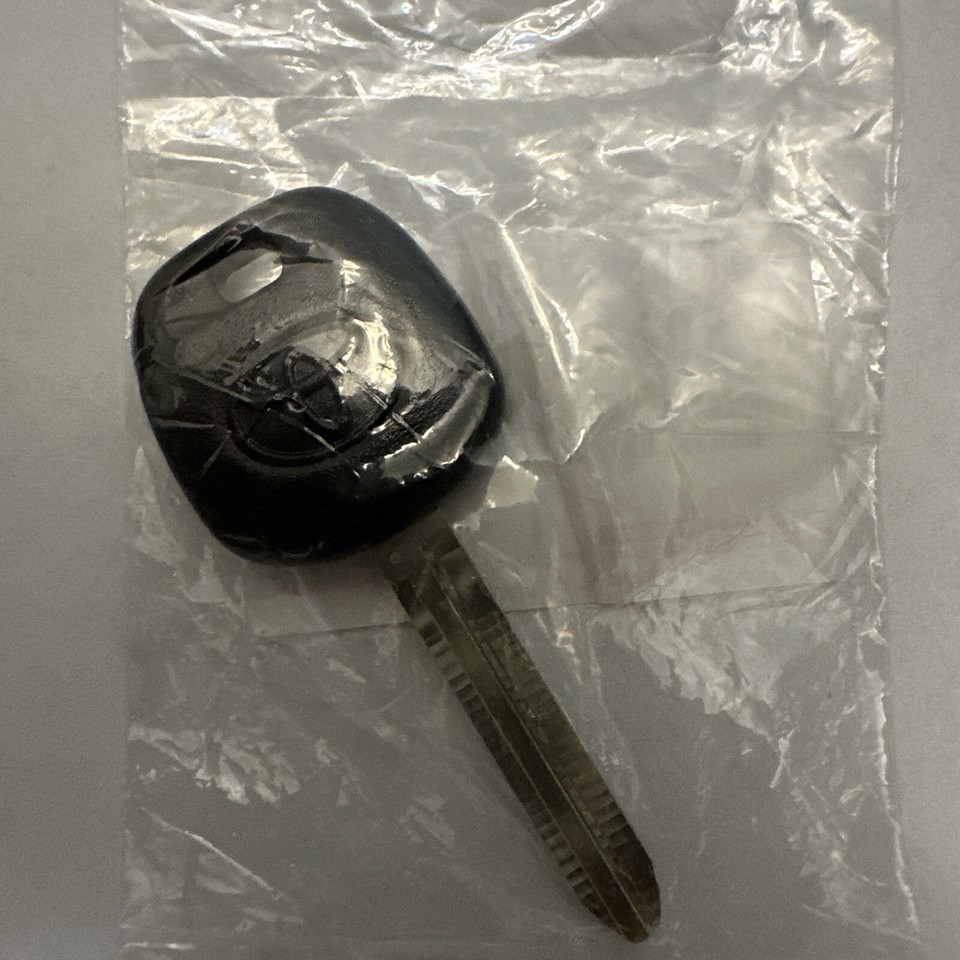 Genuine OEM Toyota Transponder Master Blank Key Uncut, Transmitter ...