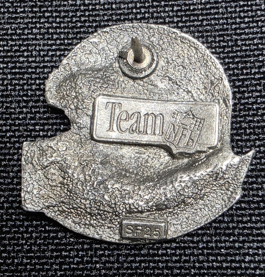 Vintage Pittsburgh Steelers NFL Helmet Pin Badge | eBay UK