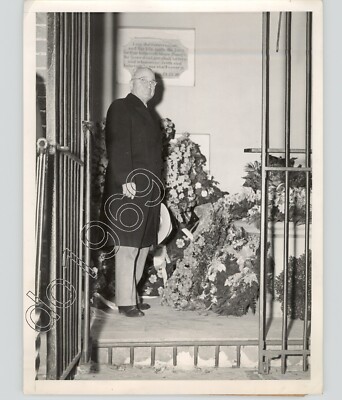 US President HARRY TRUMAN Visit Tomb GEORGE WASHINGTON 1947 Press Photo ...
