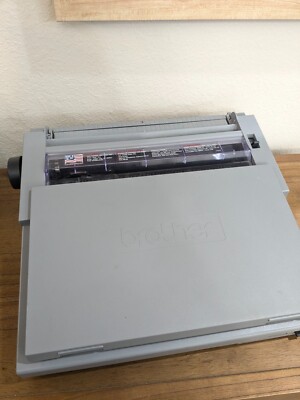 Typewriters & Word Processors - Brother Word Processor