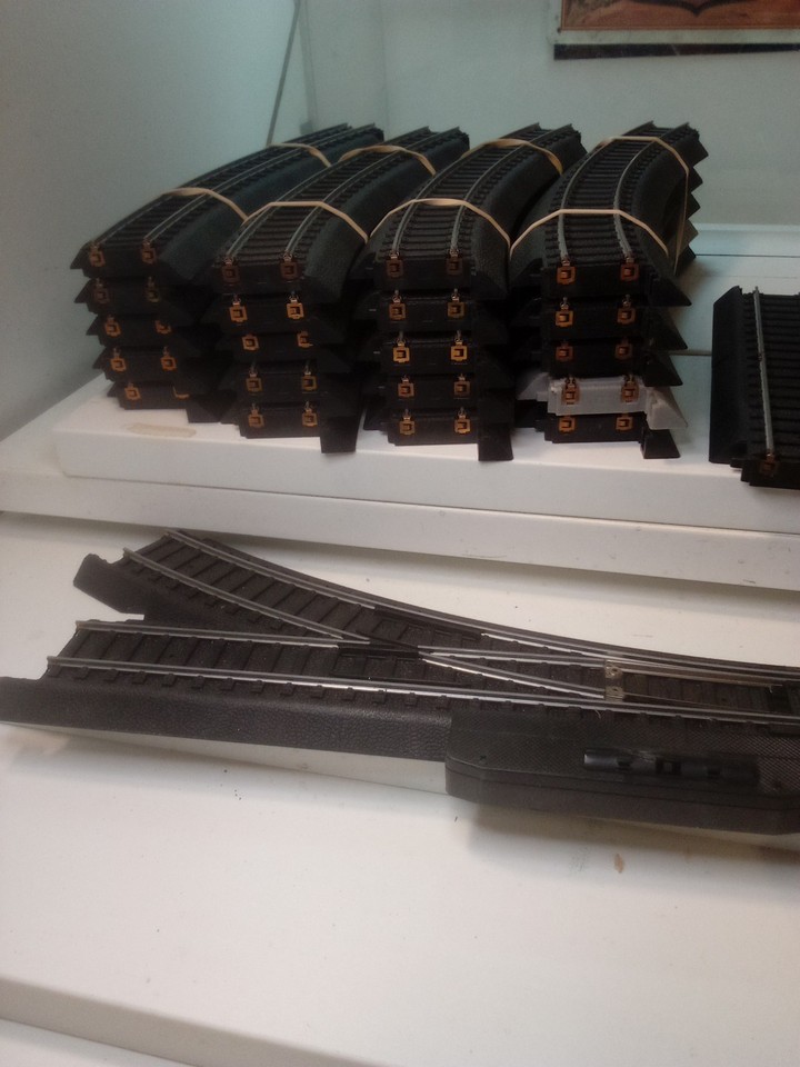 LIFE LIKE POWER LOCK TRACK 45 TOTAL PIECES STEEL RAILS CODE 100 SEE ...