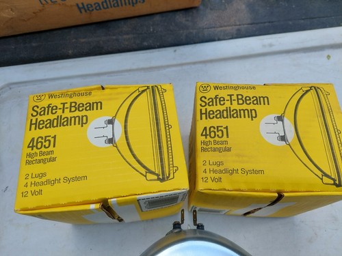 WESTINGHOUSE Pair NEW 4651 HEADLIGHT PHILLIPS BULB 12 volt 2 prong ...