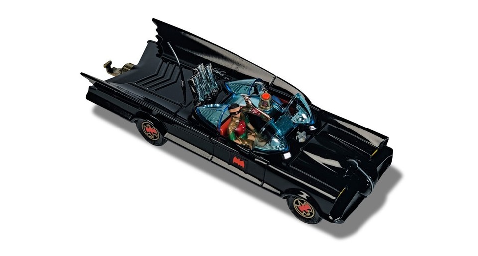 Corgi 1:46 Scale 1966 Batmobile (267) with Batman and Robin - RT26701 ...