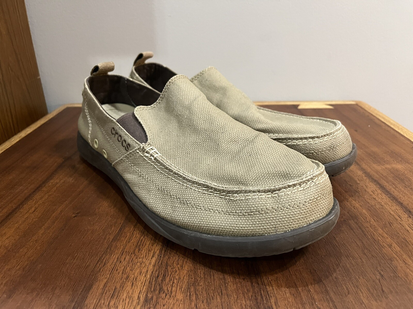 Men’s Crocs Walu Slip-On Loafers 11270 Khaki/Brown Canvas Slip On Shoes ...