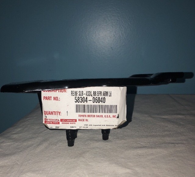 Lexus Toyota OEM 13-17 Es350 Rear Body-bumper Bracket Left 5830406040 ...