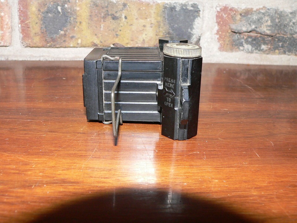 Vintage Univex Model A Miniature Camera~No. 00 Film~Universal Camera ...