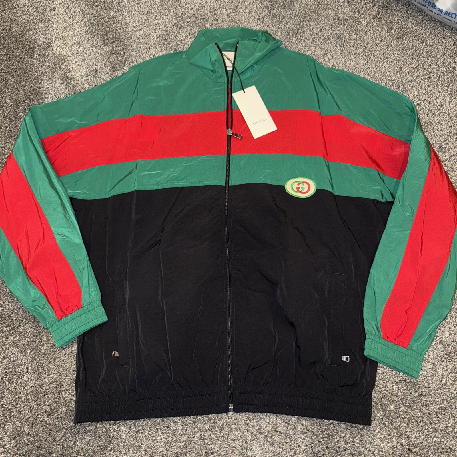 GUCCI OVERSIZED WATERPROOF NYLON Jacket LOGO PATCH TR… - Gem