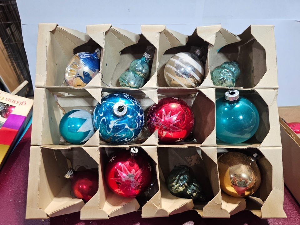 VINTAGE SHINY BRITE BOX Mica Stenciled Indents CHRISTMAS TREE ORNAMENT ...