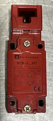 TELEMECANIQUE XCK-J...H7 PROMIMITY SWITCH HCKJH7 Nos Surplus | eBay