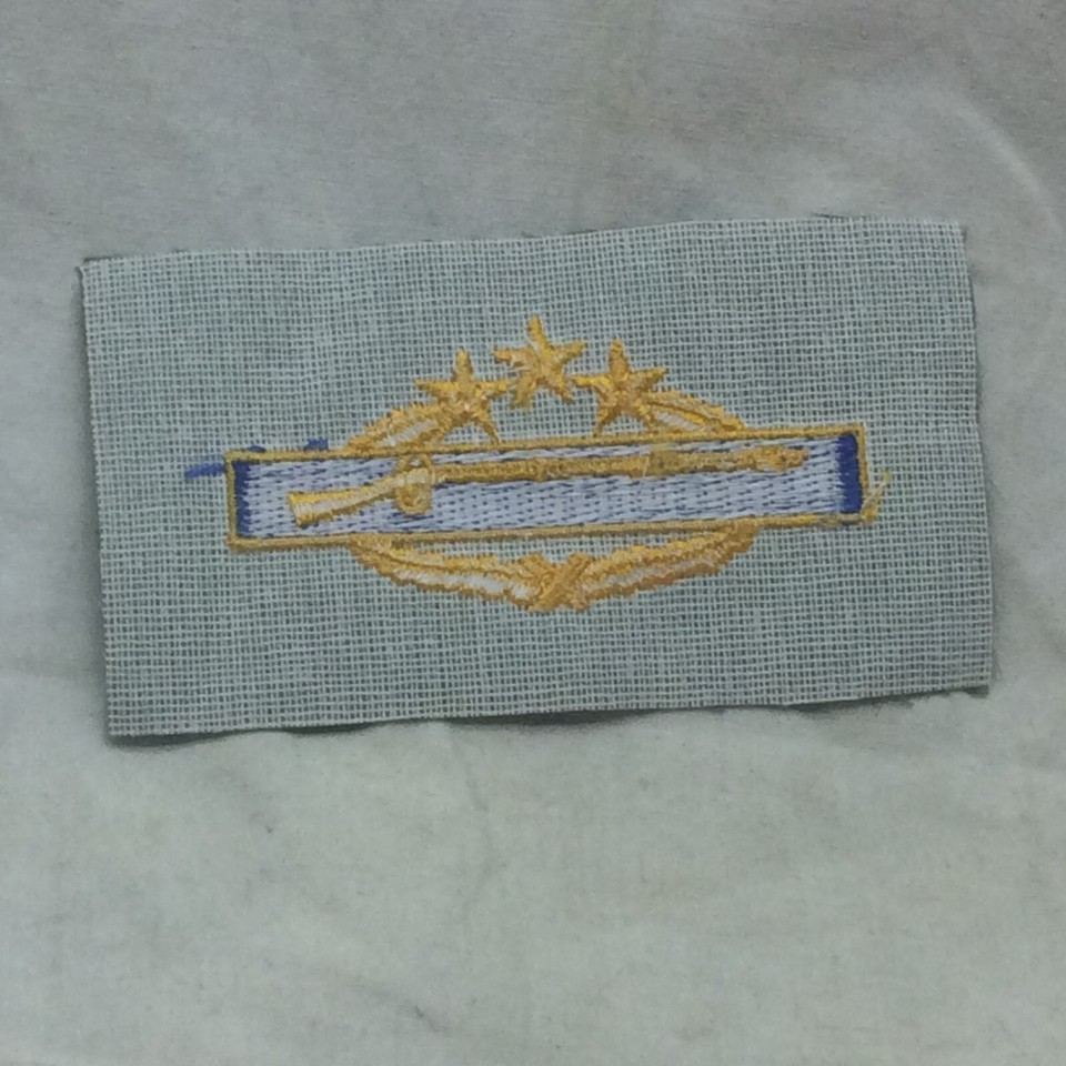 US Military Uniform Army Insignia Combat Infantry Fourth Award Green ...