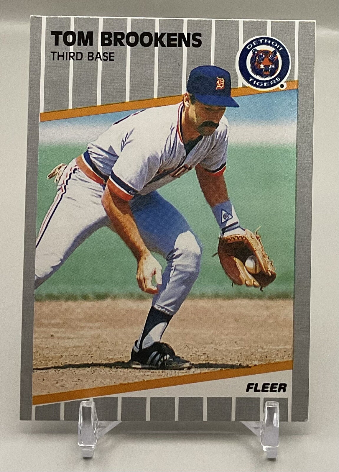 ERROR CARD 1989 Fleer Tom Brookens Back of Card Different Player Mike ...