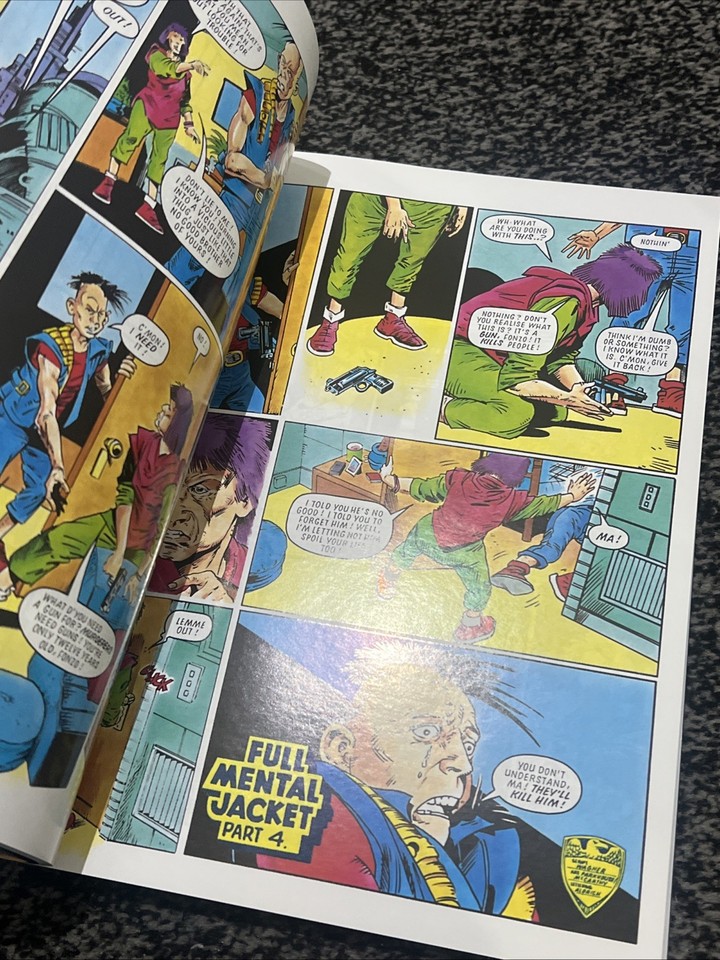 Judge Dredd: The Complete Case Files 12 2000AD progs 571-618 year: 2110 ...
