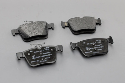 Jeu de plaquettes de frein arrière VW GOLF MK7 JZW698451AA, nouveau ...