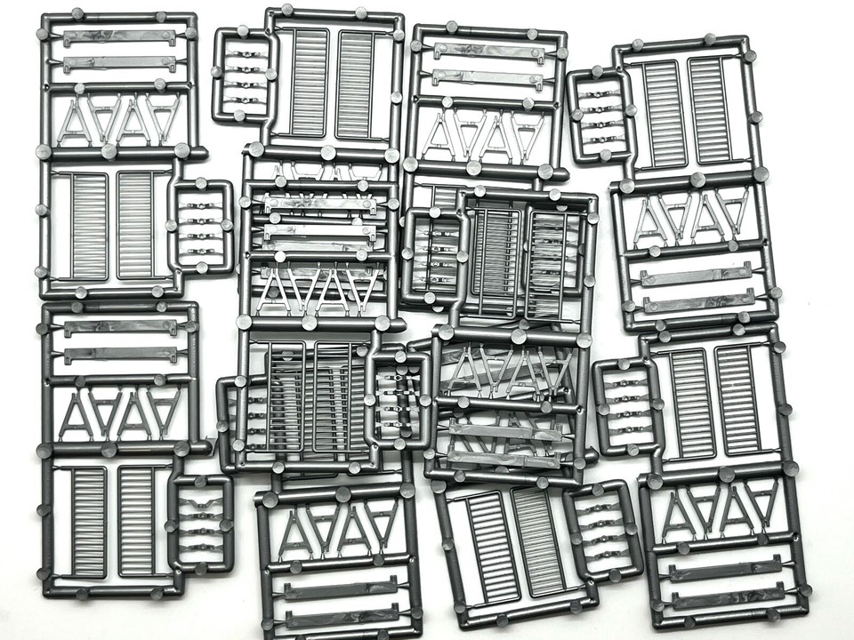 Crowd Control Barriers HO/OO Gauge Busch 1018 | eBay