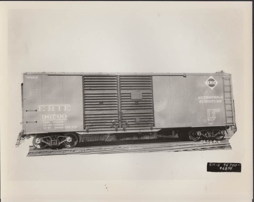 Erie Railroad photo Automobile / Furniture steel box car #96700 Built ...