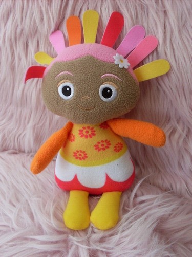 In The Night Garden Upsy Daisy Igglepiggle Makka Pakka Tombliboo Plush ...