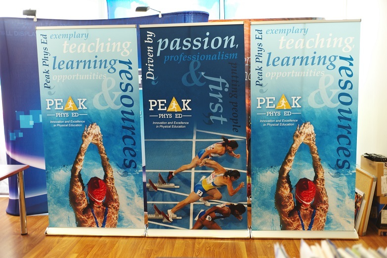 Luxury 1.2x2m Silver Roll Up Banner Retractable Banners with graphics ...