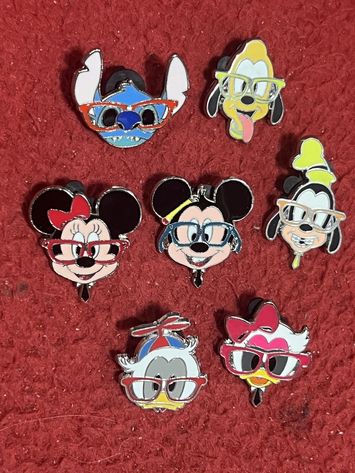 7 Disney pins Nerds. Mickey Minnie Stitch Donald Daisy... as seen lot X ...