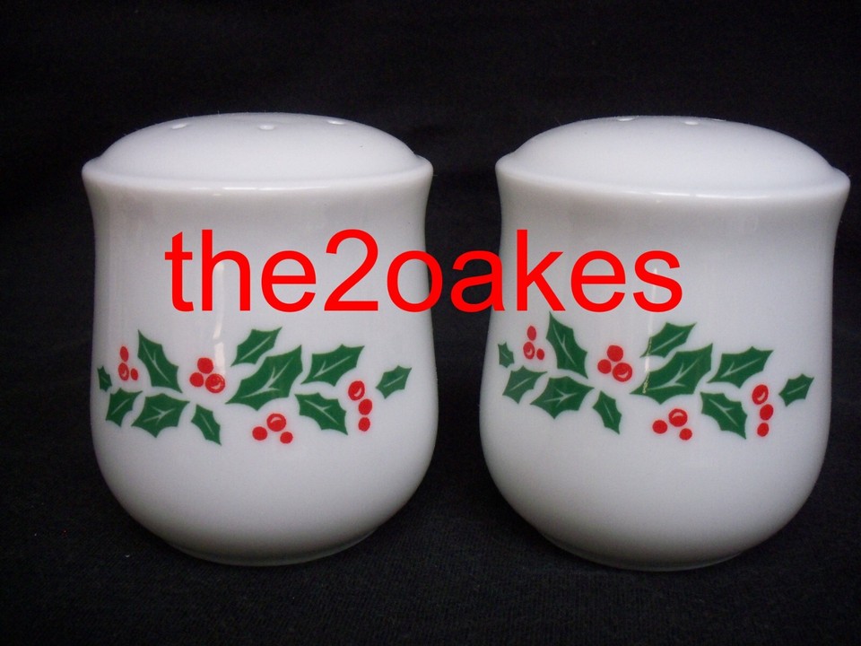 Corelle WINTER HOLLY 4 hole Salt & 6 hole Pepper Set Shaker Christmas ...