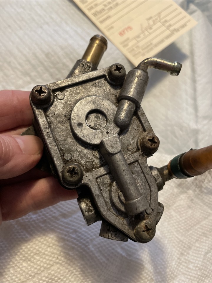 .Ski Doo MXZ Legend Grand Touring 500-600-700-800 02-04 Fuel Pump ...