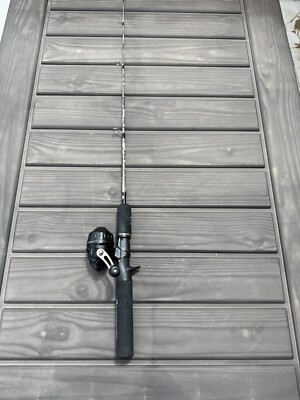 Profishiency 33.5” Dock Spincasting Combo Spincast Reel w/Camo ...