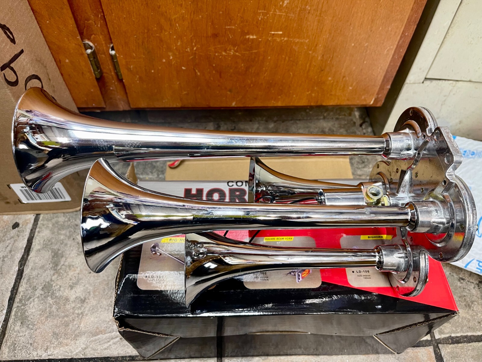 Horn Tech LD-304 Truck Air Horn 4 Pipes Electronic Air Pressure Horn 12V for sale online | eBay