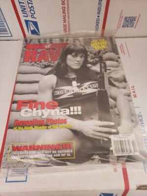 Chyna WWF Raw Magazine October 1998 Fine Chyna With Poster Joanie ...