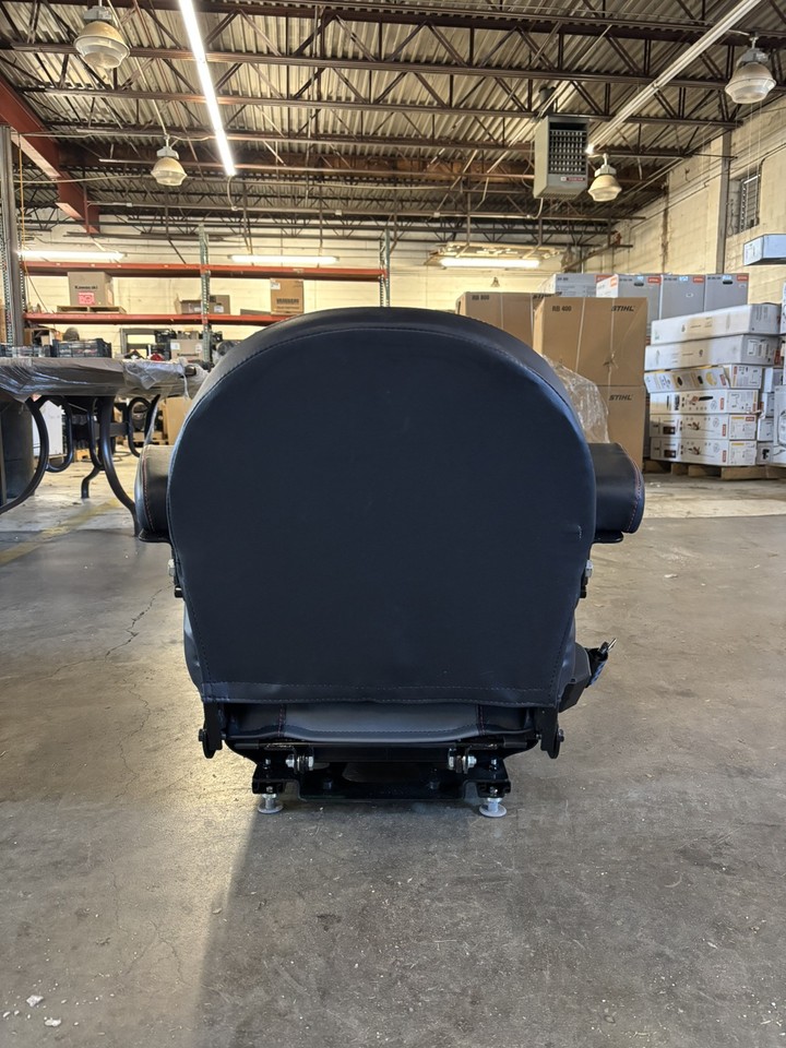 5109530/84006403 Genuine OEM FERRIS Seat, 110 Suspension, W/Seat Belt ...