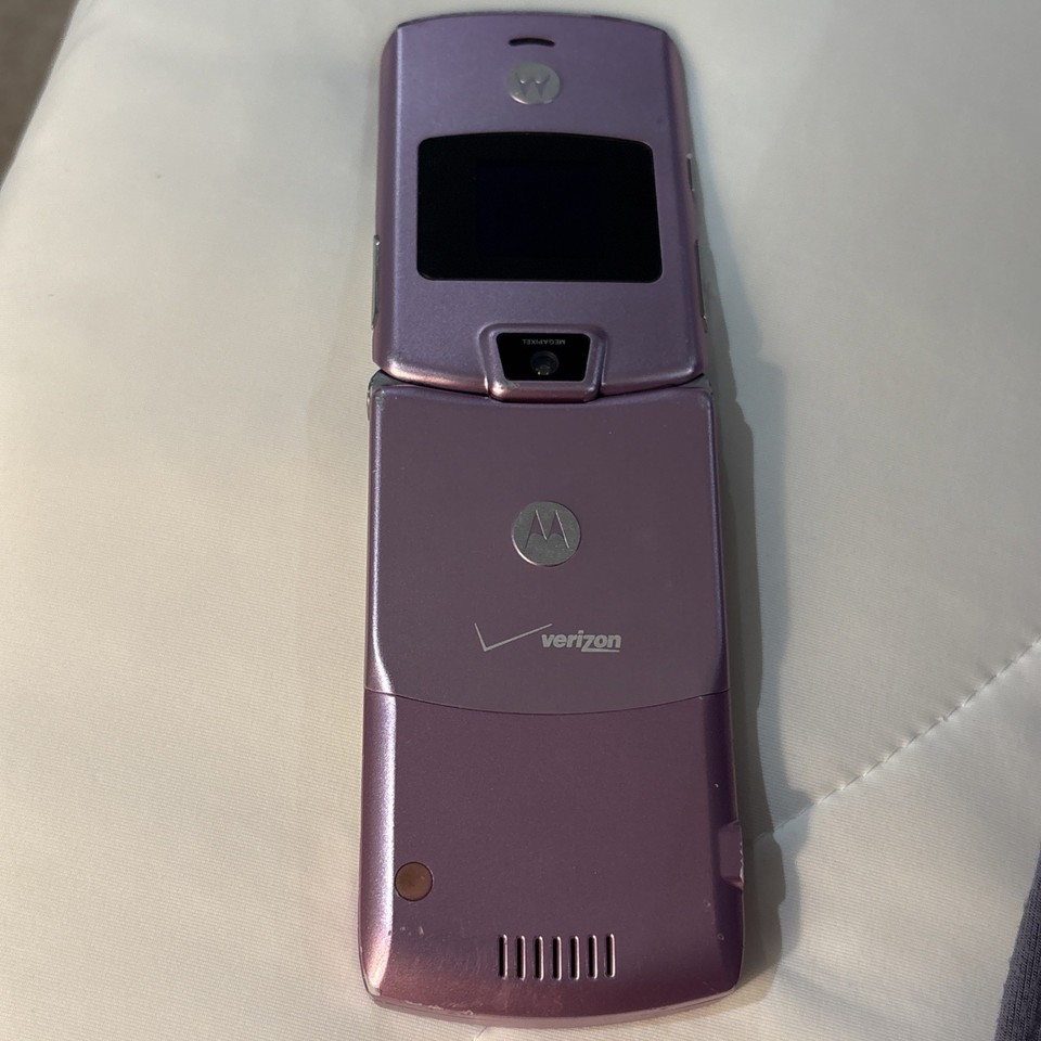 Motorola RAZR V3m - Pink and Silver ( Verizon ) Very Rare Cellular Flip ...