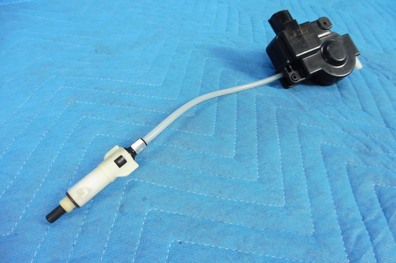 2006-2011 Lexus GS300 Fuel Door Latch Lock | 77030-30140 | Genuine OEM