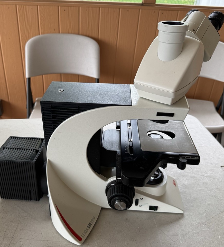 Leica DM2500 Microscope With Trinocular Head No Objective Lens | eBay
