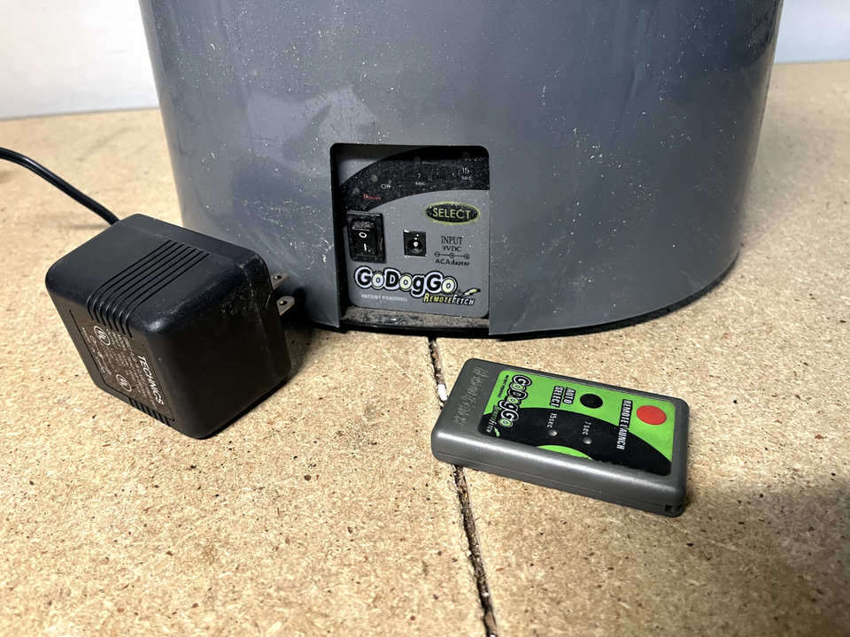 GoDogGo Dog Automatic Ball Fetch Machine Launcher W/ Remote NO BALLS | eBay