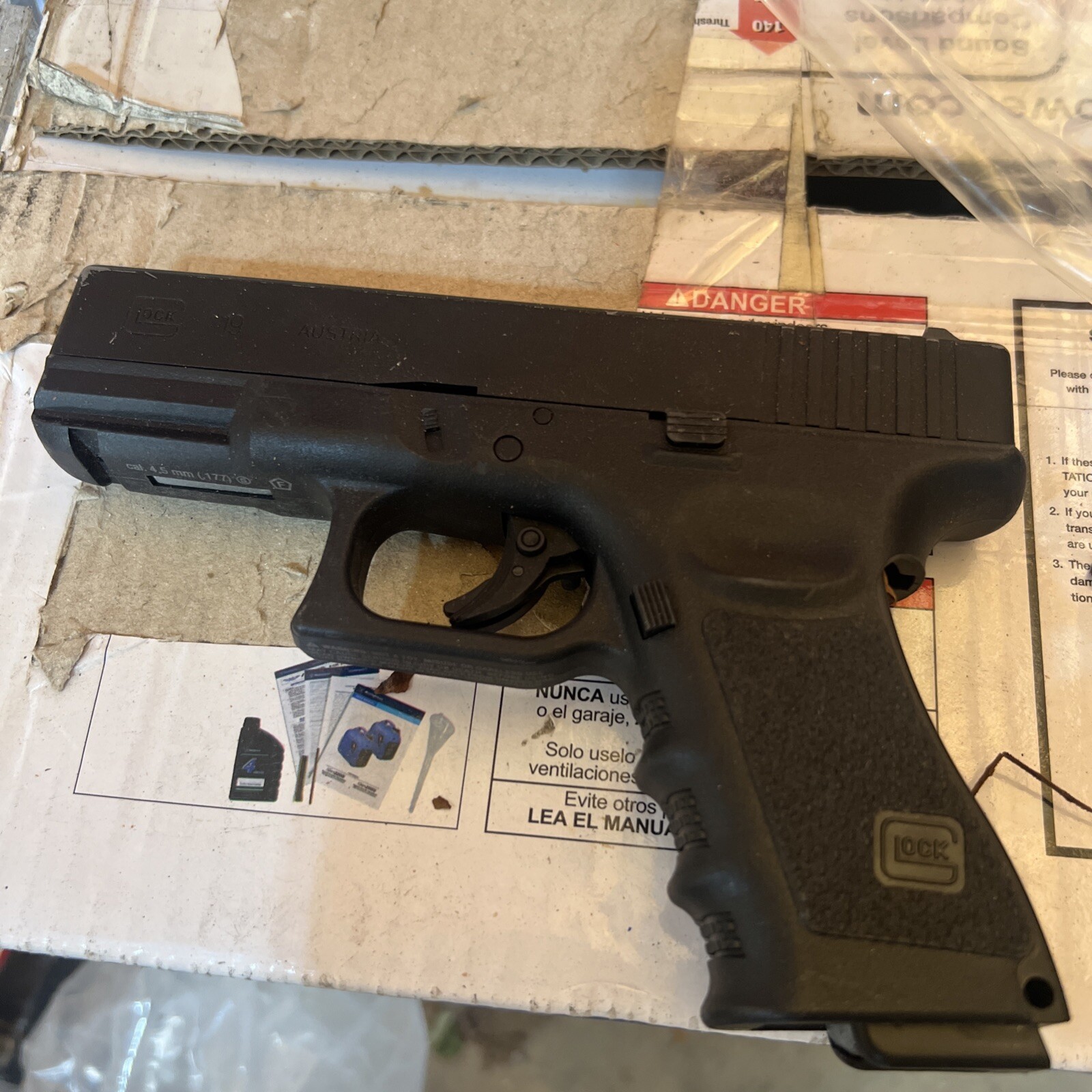 Glock G19 Gen 3 CO2 4.5MM BB Gun Pistol 410 FPS Selling For Parts | eBay