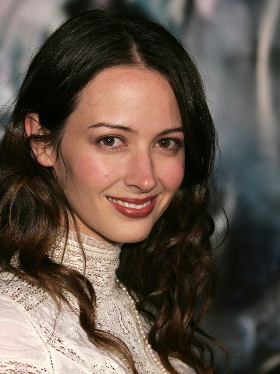 Amy Acker Glasses