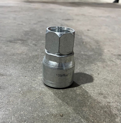 1-5/16"x 1" Straight Female JIC 37° Swivel Crimp Fitting Eaton ...