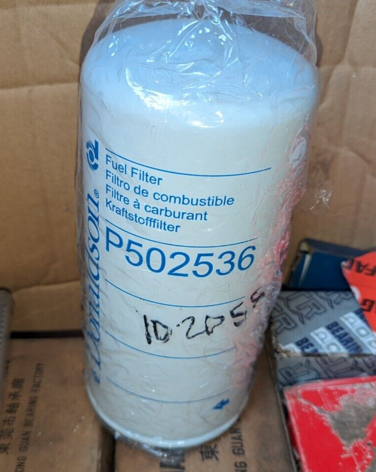 Donaldson fuel filter P502536 fits Volvo A FL6 FL7 FH12 FH16 FM10 FM12 ...