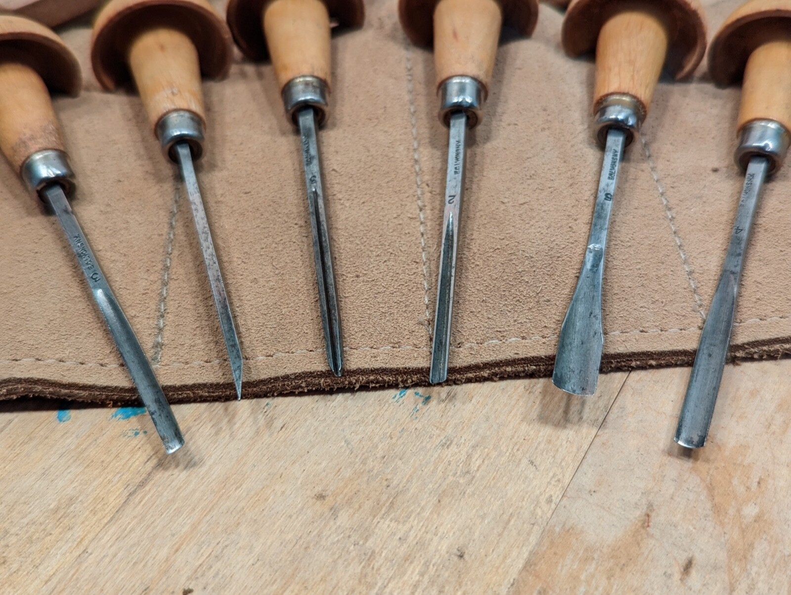 Antique E. C. Lyons Wood Chisels Carving Set Vintage Tools Chisel ...