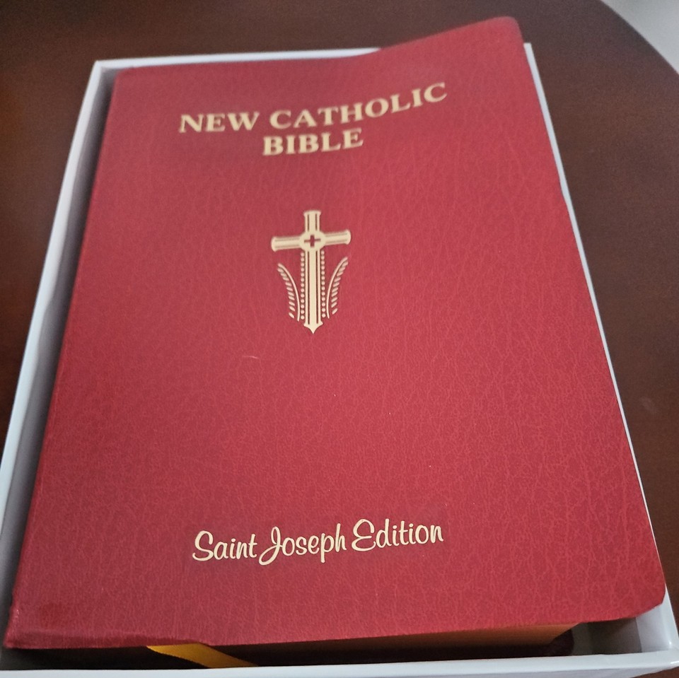 St. Joseph New Catholic Bible by Catholic Book Publishing Corp. (2019 ...