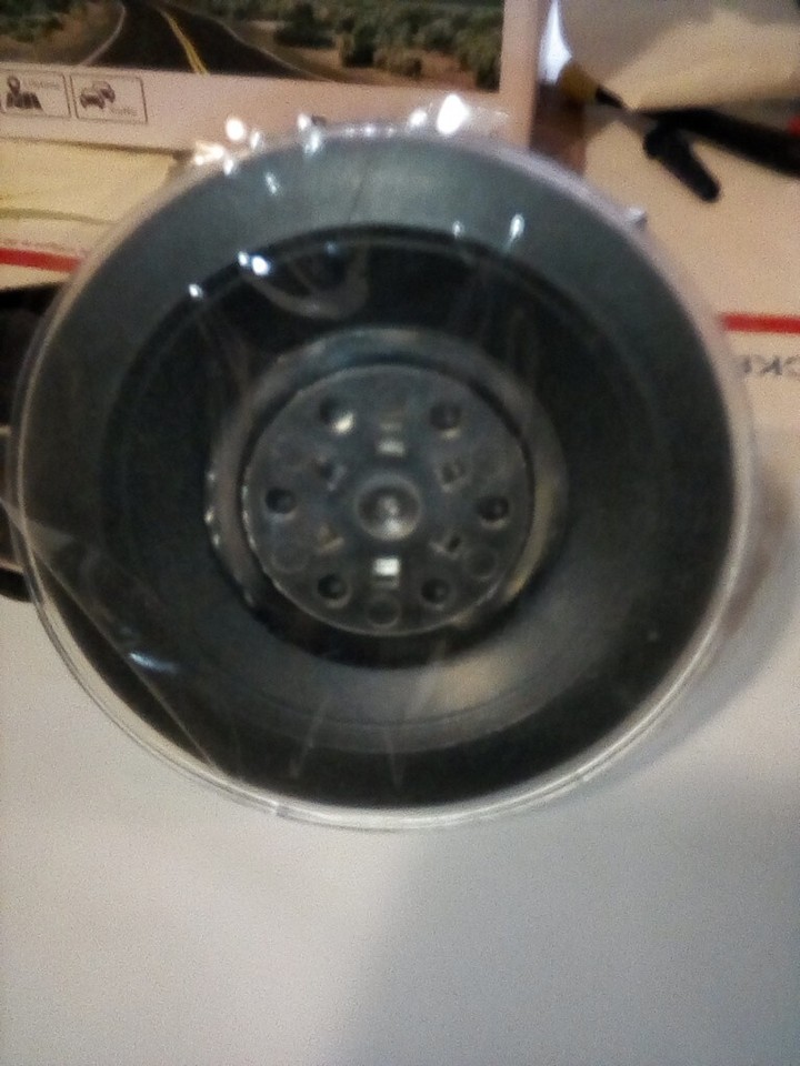 Rand McNally TND 85 / TND 750 magnetic mount and windshield suction cup ...